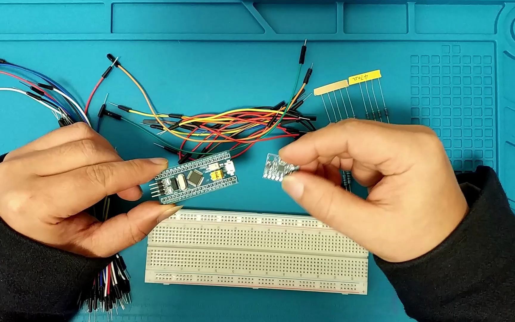 20块钱利用STM32F103C8T6开发板和GY-521加速度计模块制作有刷...