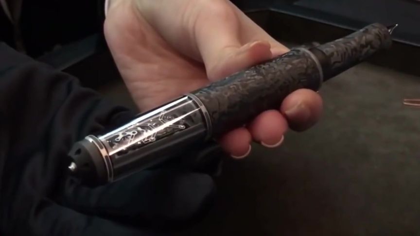 售价70万的钢笔有什么功能,搭载钟表机芯,全球限量50支