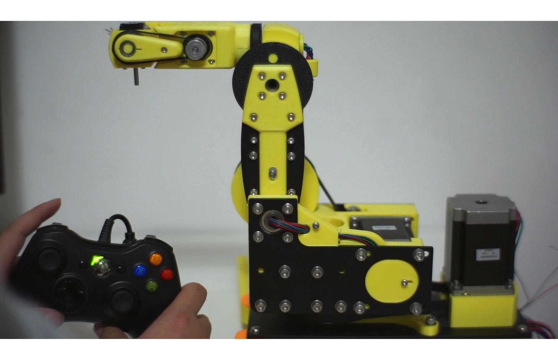 使用MsnhRobotStudio控制SmallRobotArm教程