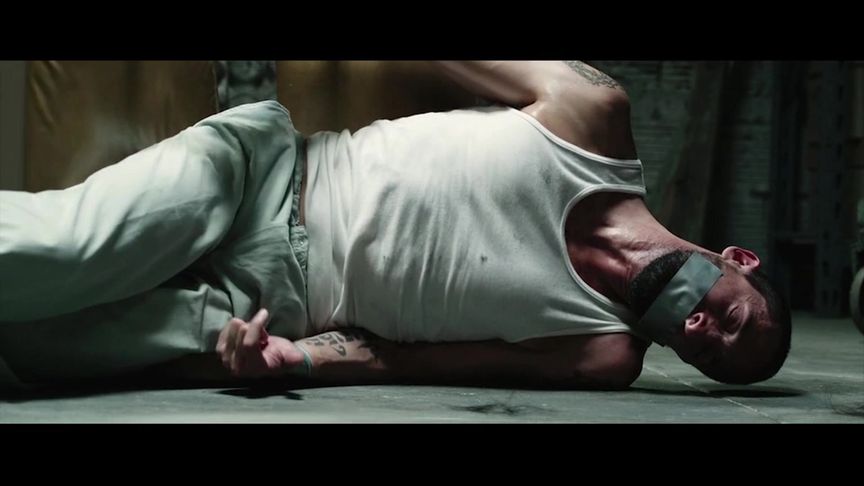 《死亡实验》真实实验监狱体验但是权力让人性充满了邪恶最终悲剧