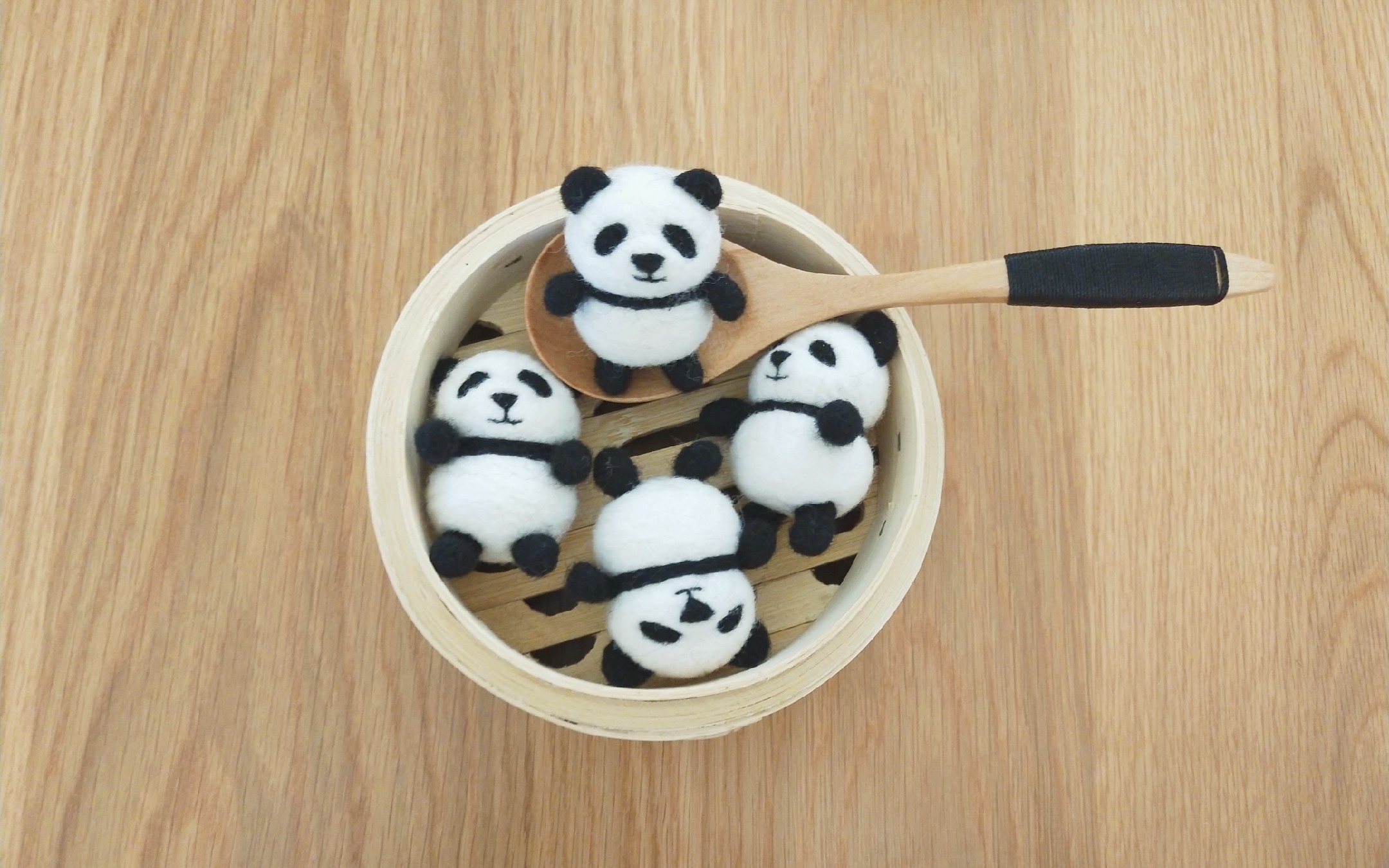 羊毛毡戳戳乐手工diy创意小熊猫成品制作视频教程