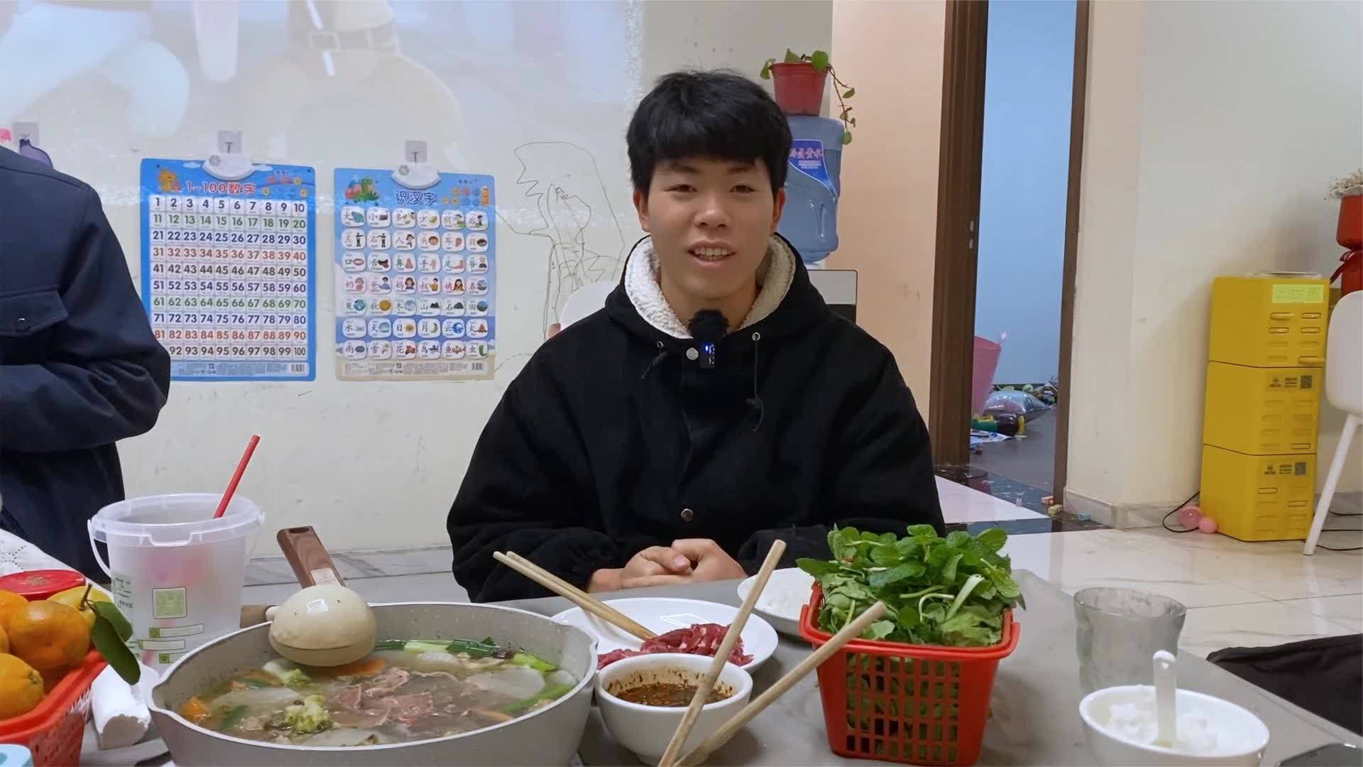 股票涨了卖出买牛肉庆祝,未来有希望了,房贷车贷要靠股票了