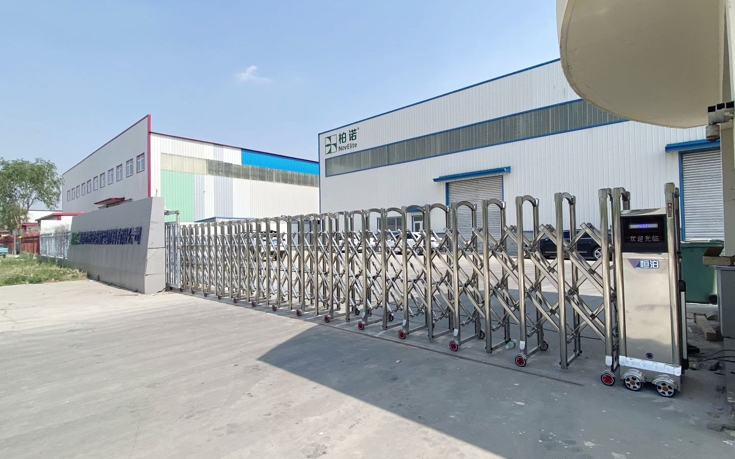 不锈钢伸缩门 电动伸缩门 学校单位企业电动门 铝合金伸缩门