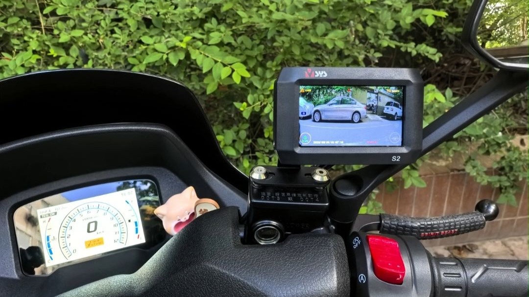 给您的摩托车也安装个行车记录仪吧,UHR150安装唯赛思通S2记录仪
