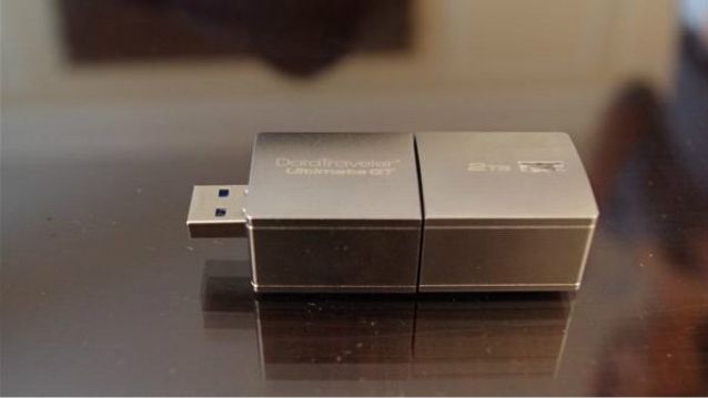 我勒个去,金士顿这U盘比我电脑硬盘还大