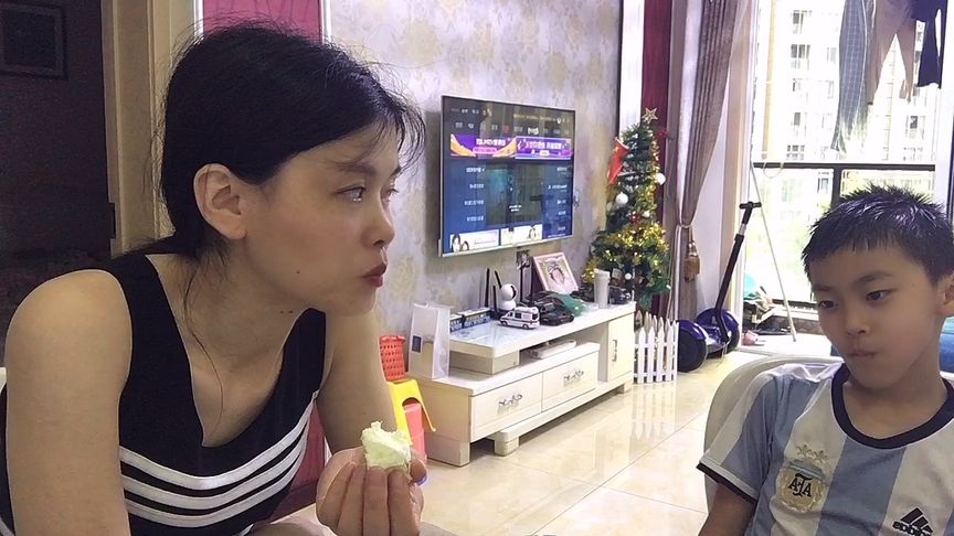 三年级小学生前一秒在写学习计划,后一秒就跟小姑娘跑了,真打脸