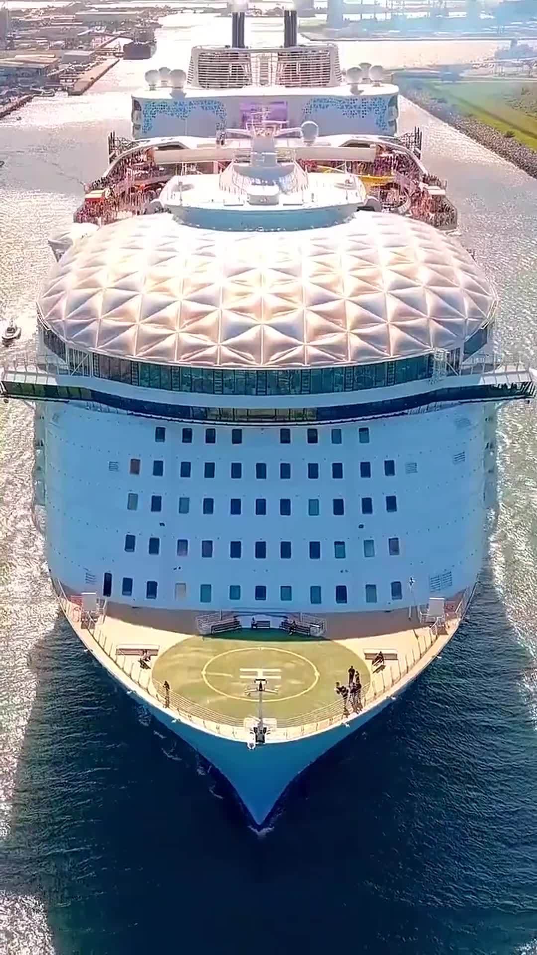 在皇家加勒比游轮上,感受每一缕自由的风