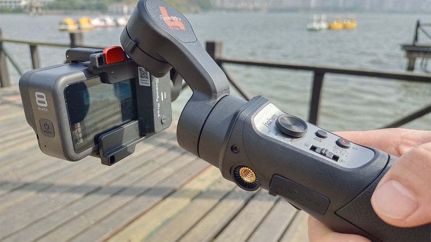 浩瀚 iSteady Pro4 运动相机稳定器,助你神力告别画面抖动