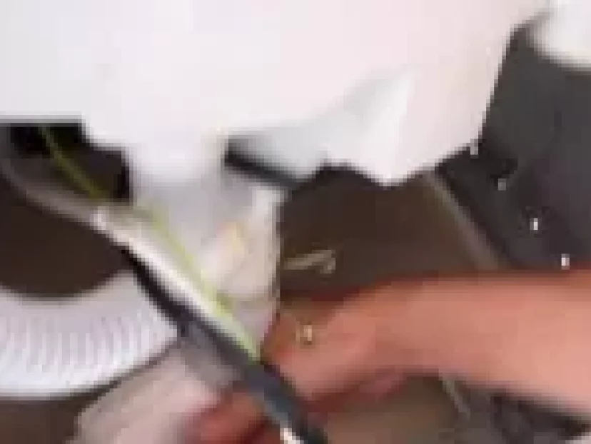 全自动波轮洗衣机排水管换向视频