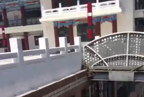 上海可称得上魔都,你以为自己站在顶楼,其实还是一楼!