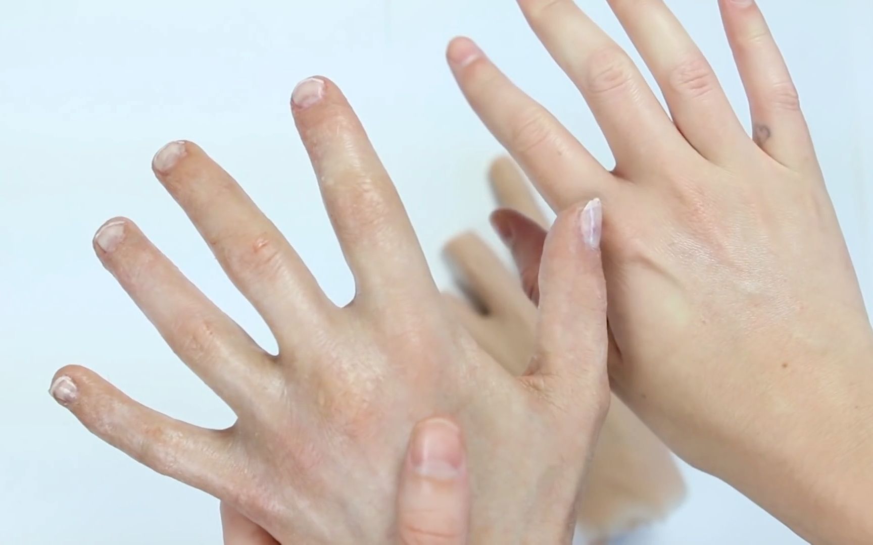 真真假假,看完大师的杰作我凌乱了,告诉我哪一个手是真的,