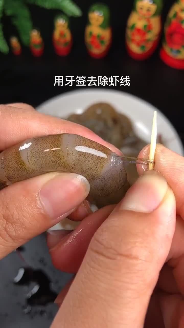 虾这样做才能保有它原有的味道又香又好吃 盐焗鸡 来云饭局