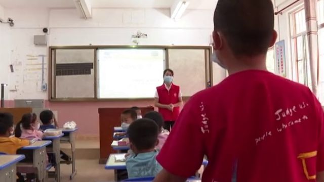 凭祥供电局:安全用电进校园,真情关怀庆“六一”