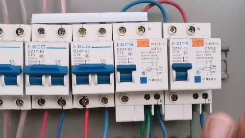 家里电闸跳了千万别这样做危险!普及家里电器安全知识