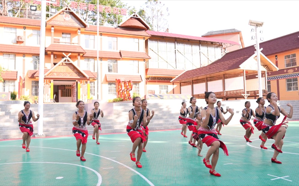 当文明融入生活,我们的生活发生了哪些改变?群众精神文化生活丰富,...