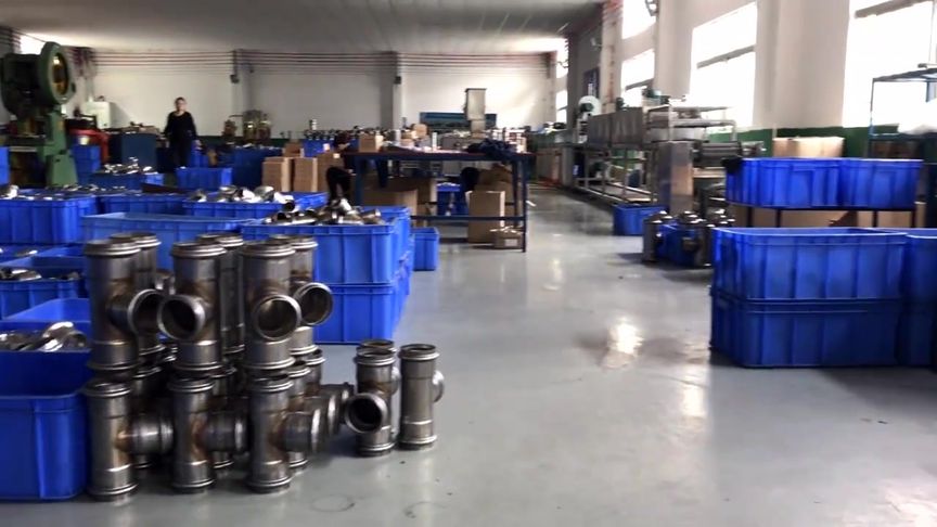 双卡压管件生产车间车间实拍完整版