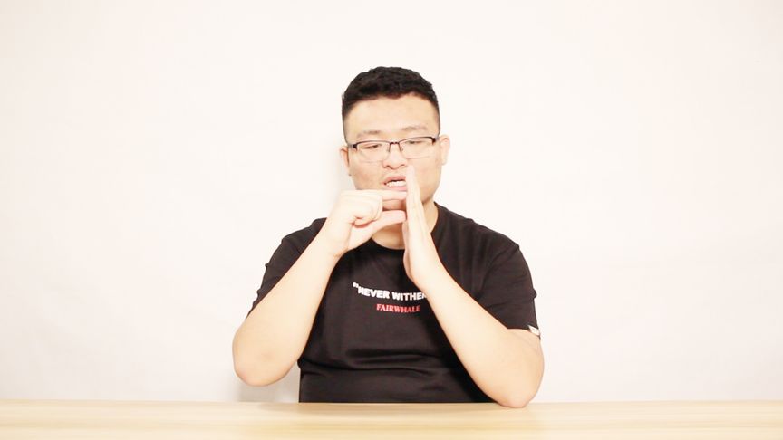 一键懂车：到底啥是发动机排量，啥是压缩比？