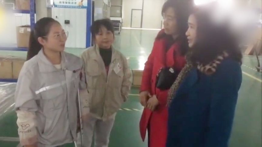 温暖大爱!工厂招聘40多名残疾工人,投资千万特制生产线