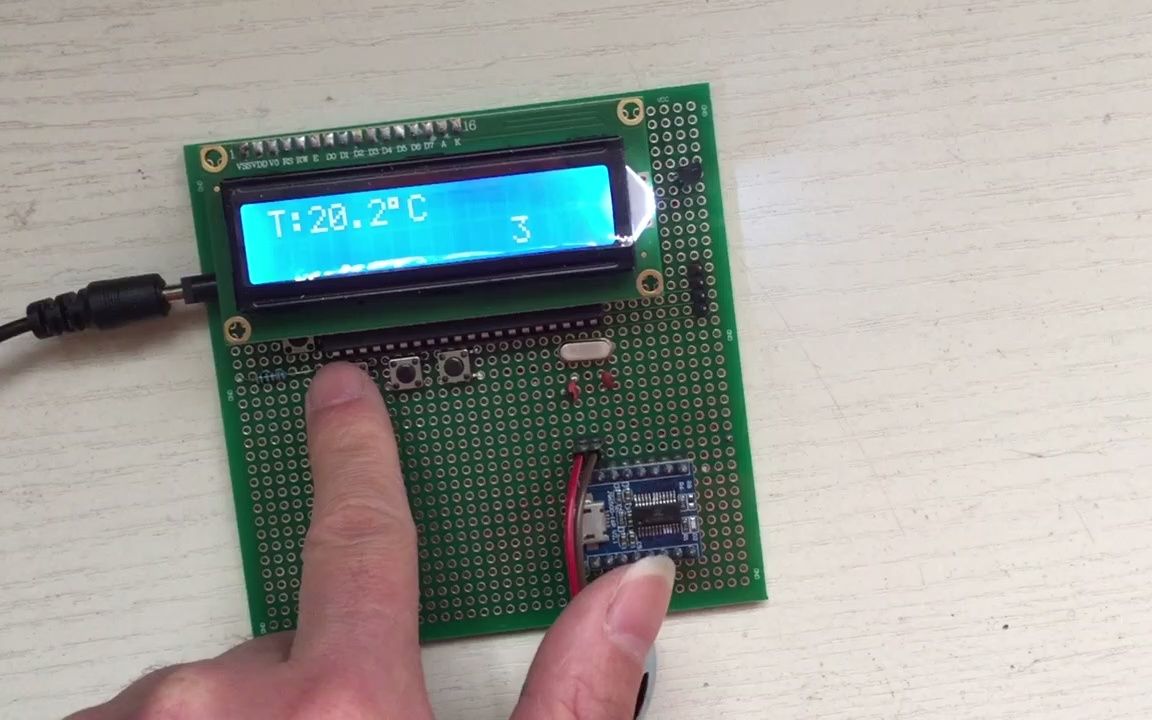 ...数字温度计 代做STM32/arduino/MSP430/51单片机毕业实物程序设计...