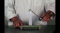 我在高中物理 水平方向动量守恒实验过程 友联科教截了一段小视频