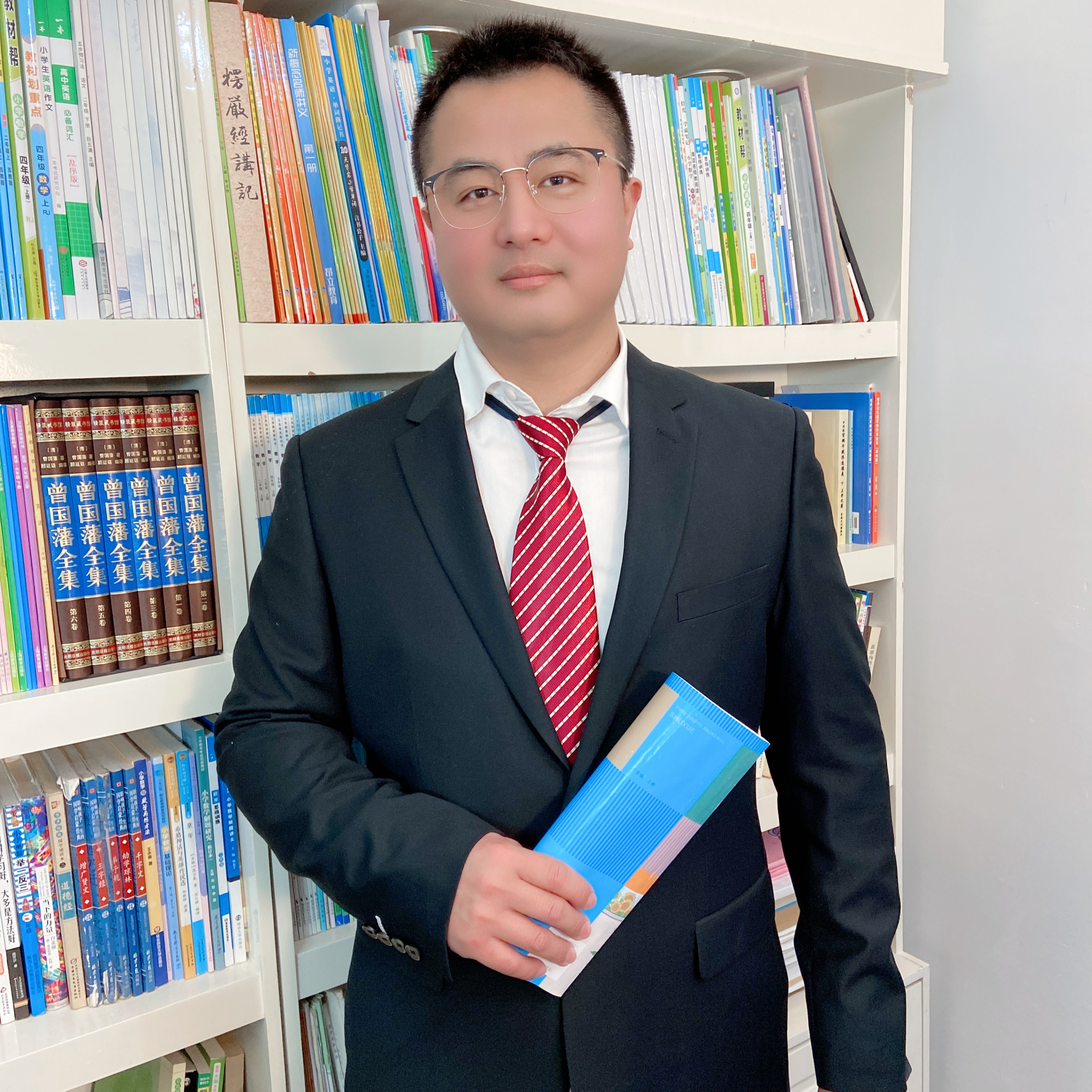 数学思维董老师 