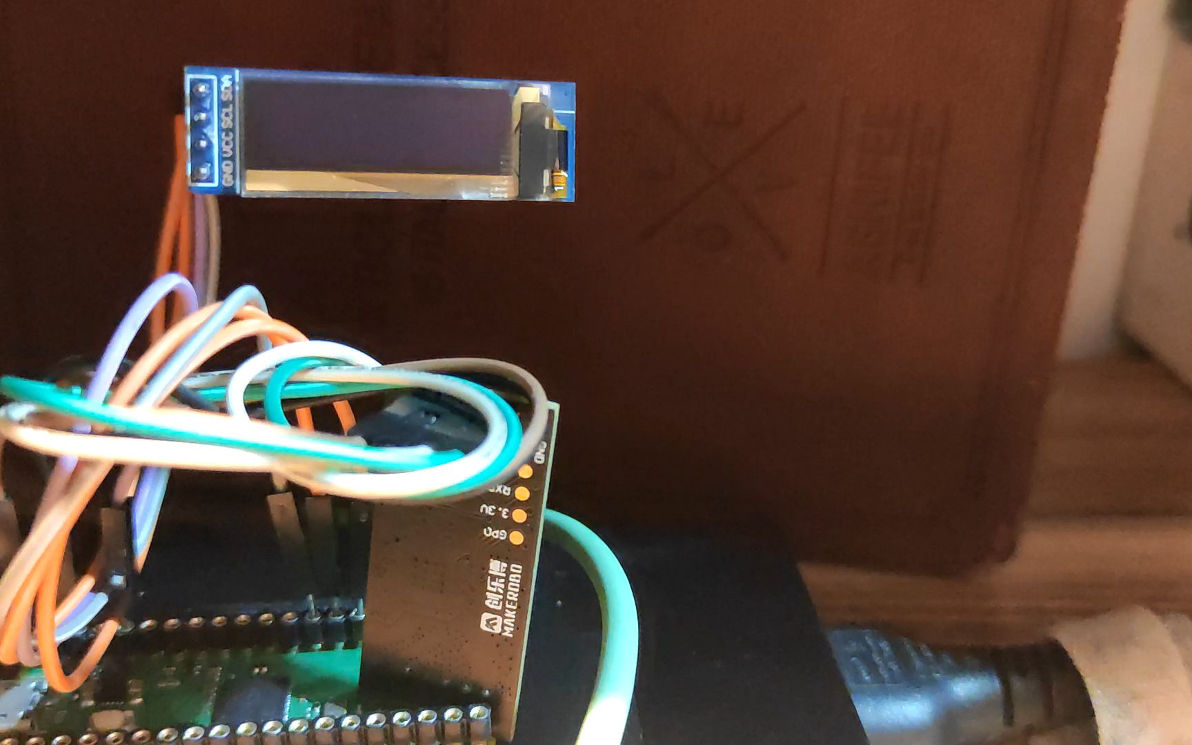 如何使用树莓Pico的OLED屏幕和蓝牙?