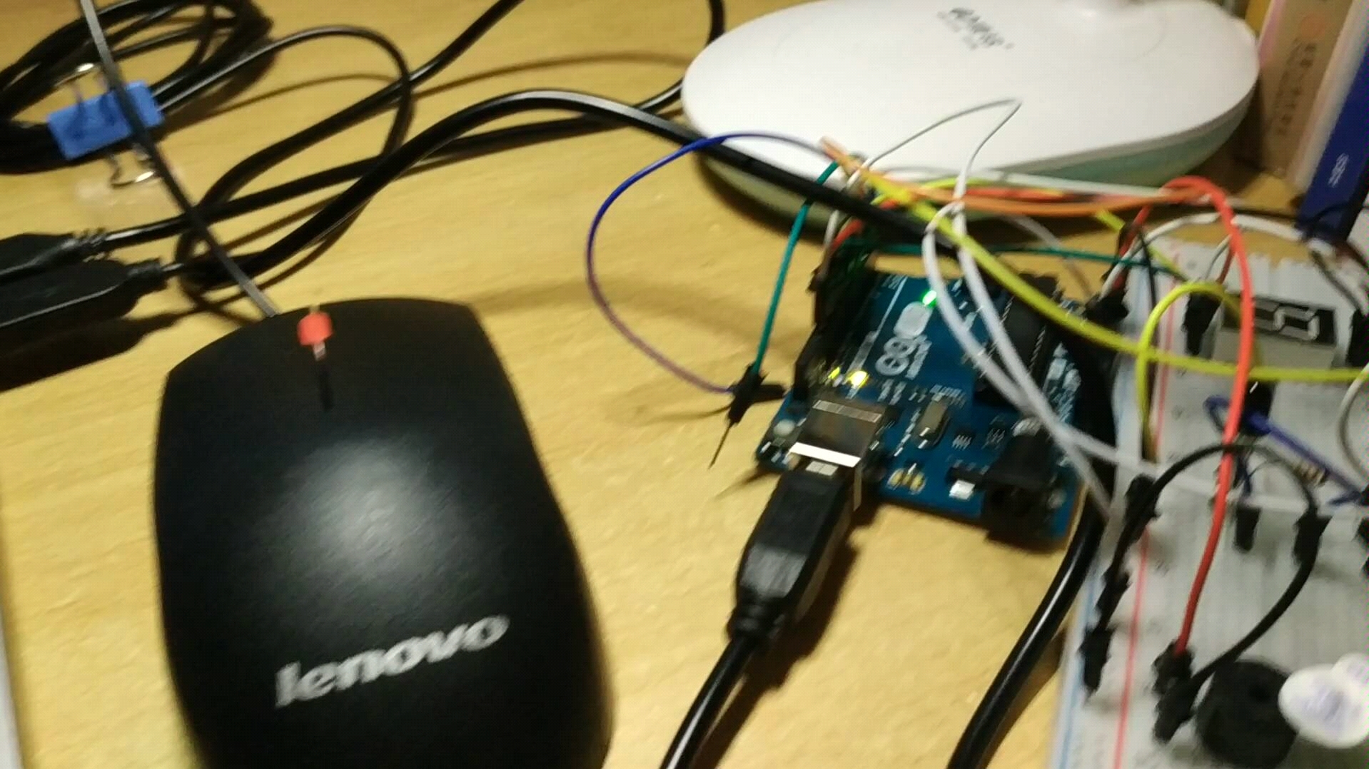 死亡音效—某生用Arduino实现蜂鸣器演奏音乐歌曲《祝你生日快乐》...