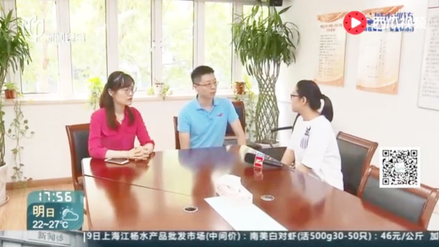 垃圾堆积成山臭气熏天 居民不敢开窗苦不堪言