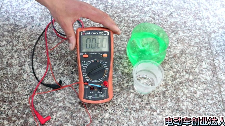 万用表也可以测试温度?只要用上一个辅助工具,人人都能做到