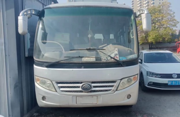 探访易县汽车站的(西车场)的宇通ZK6720DF