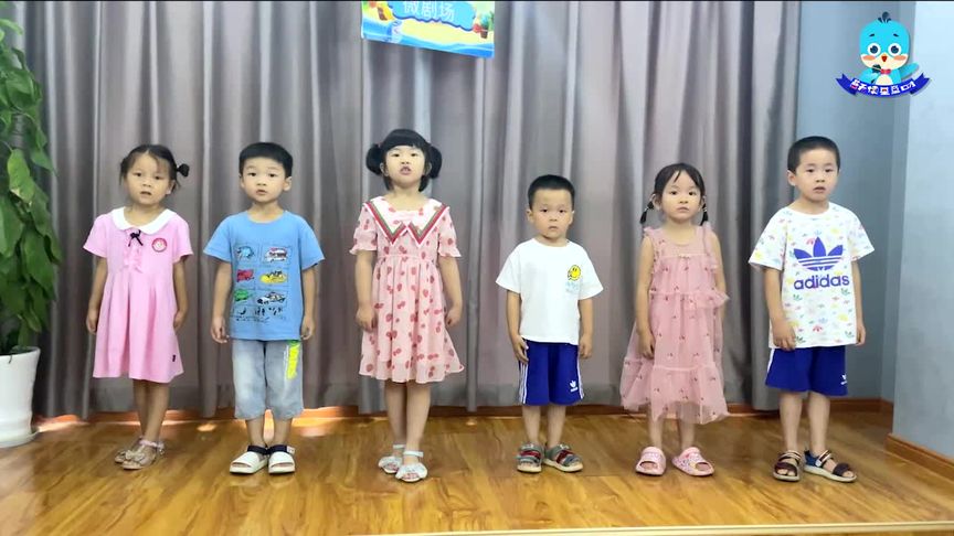 发生在森林里的精彩故事,看看“小动物”们的表演。#少儿口才
