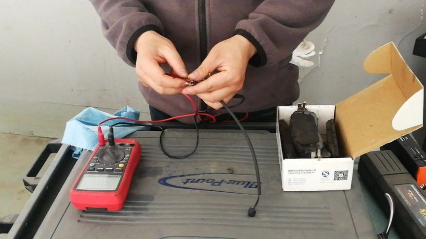 汽车上最简单的传感器,没有之一。