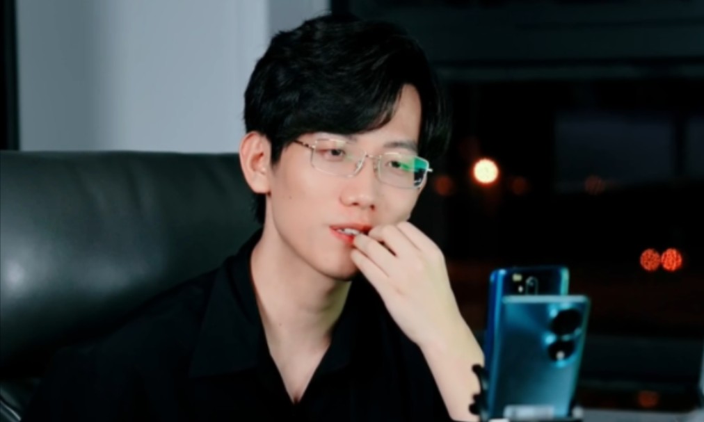 【石明鑫】直播闲聊《十天之后回到现实》全程240827