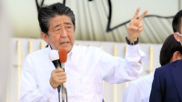 安倍晋三身亡 60秒回顾政治生涯