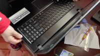 实拍乡村小伙修电脑,宏基加了固态,机械硬盘也得装回去!