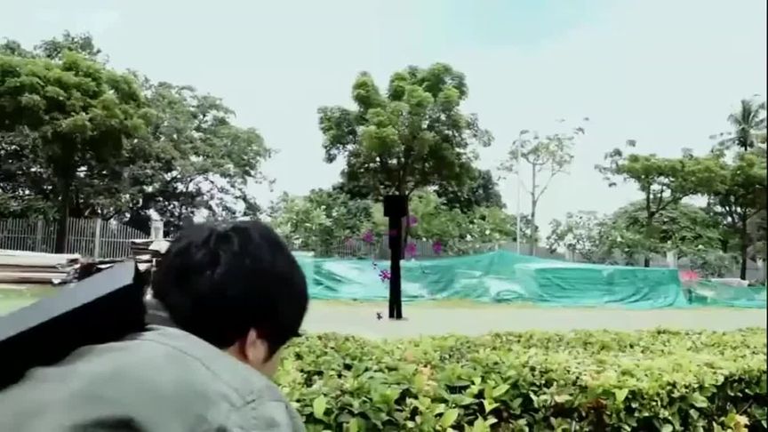 真人版我的世界居然还会隐身