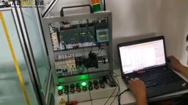 西门子1200恒压供水PID调节#plc