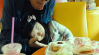 流感:小女孩被传染,开始咳嗽起来,消防员以为她只是感冒了