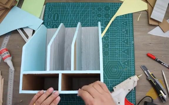 手工纸板制作实用桌面文件整理收纳盒