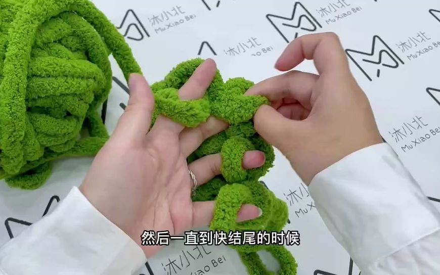 手指围巾教程 及配戴方法