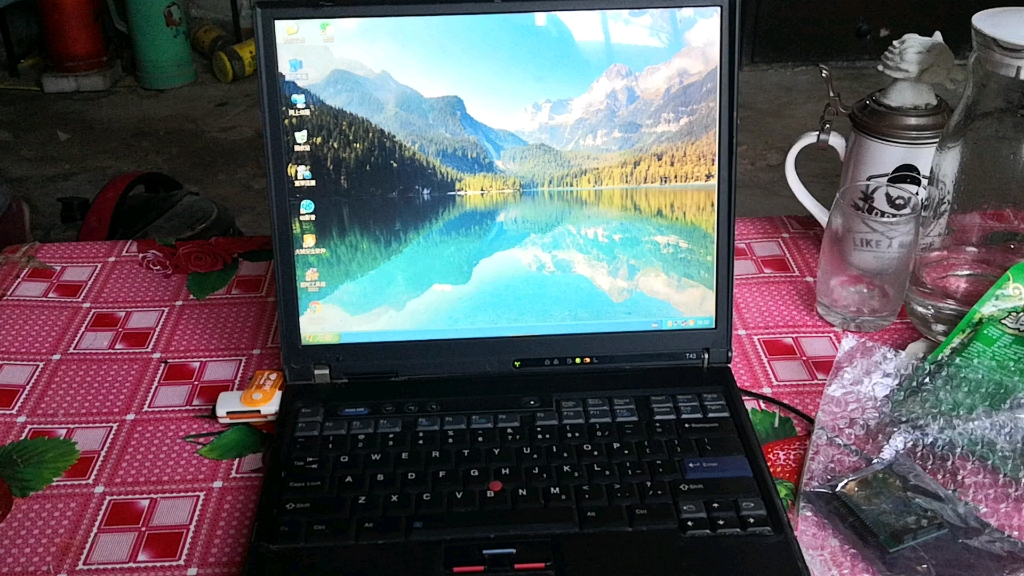 给十几年的老笔记本IBMThinkPad T43升级固态硬盘(一)
