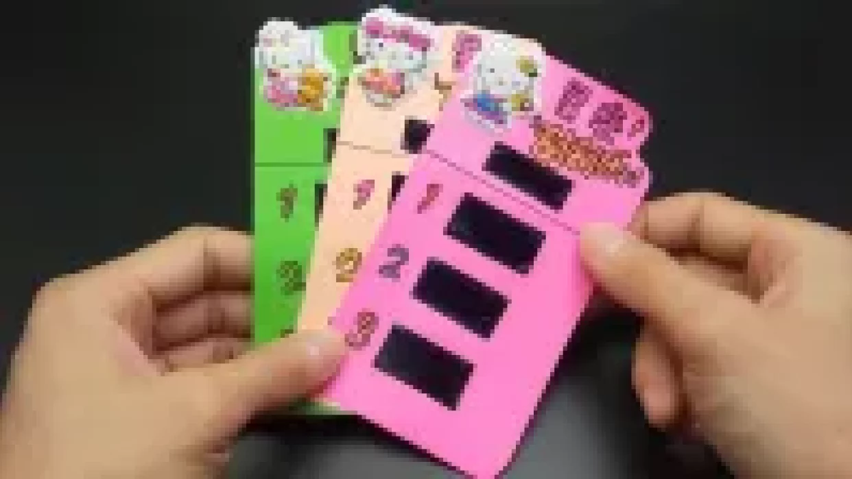 创意玩具时光 第13集 很有趣的星座刮刮乐玩具,用纸就能做出来,最后刮...