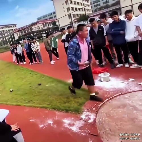 校园运动会上的爆笑尴尬瞬间!