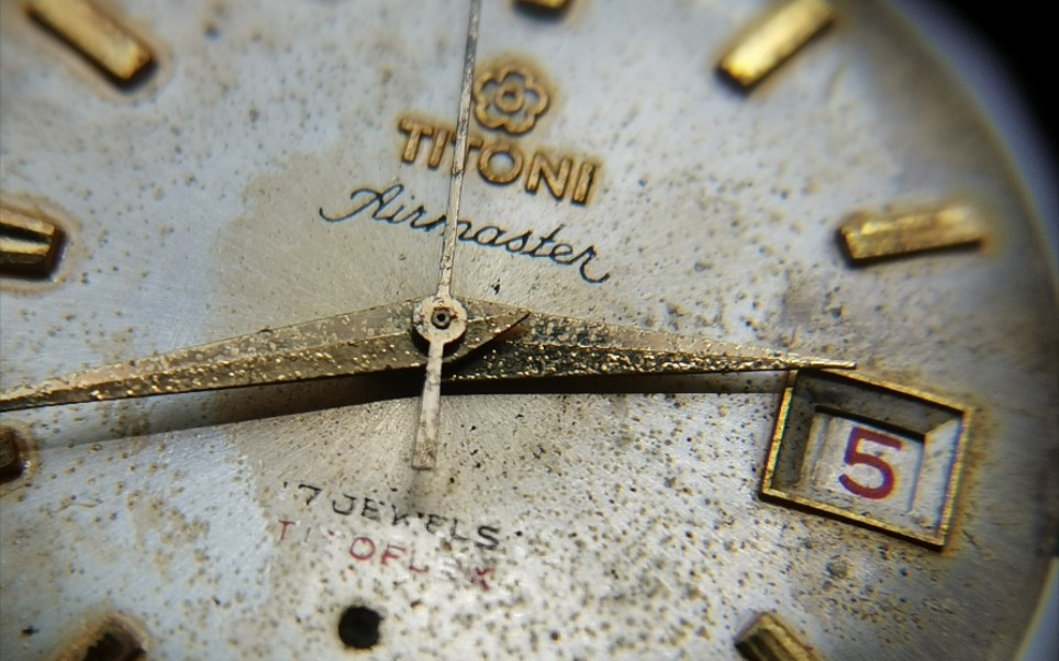 【修表怪叔叔】修复流氓技术的梅花手表eta2409机芯,外婆的念想