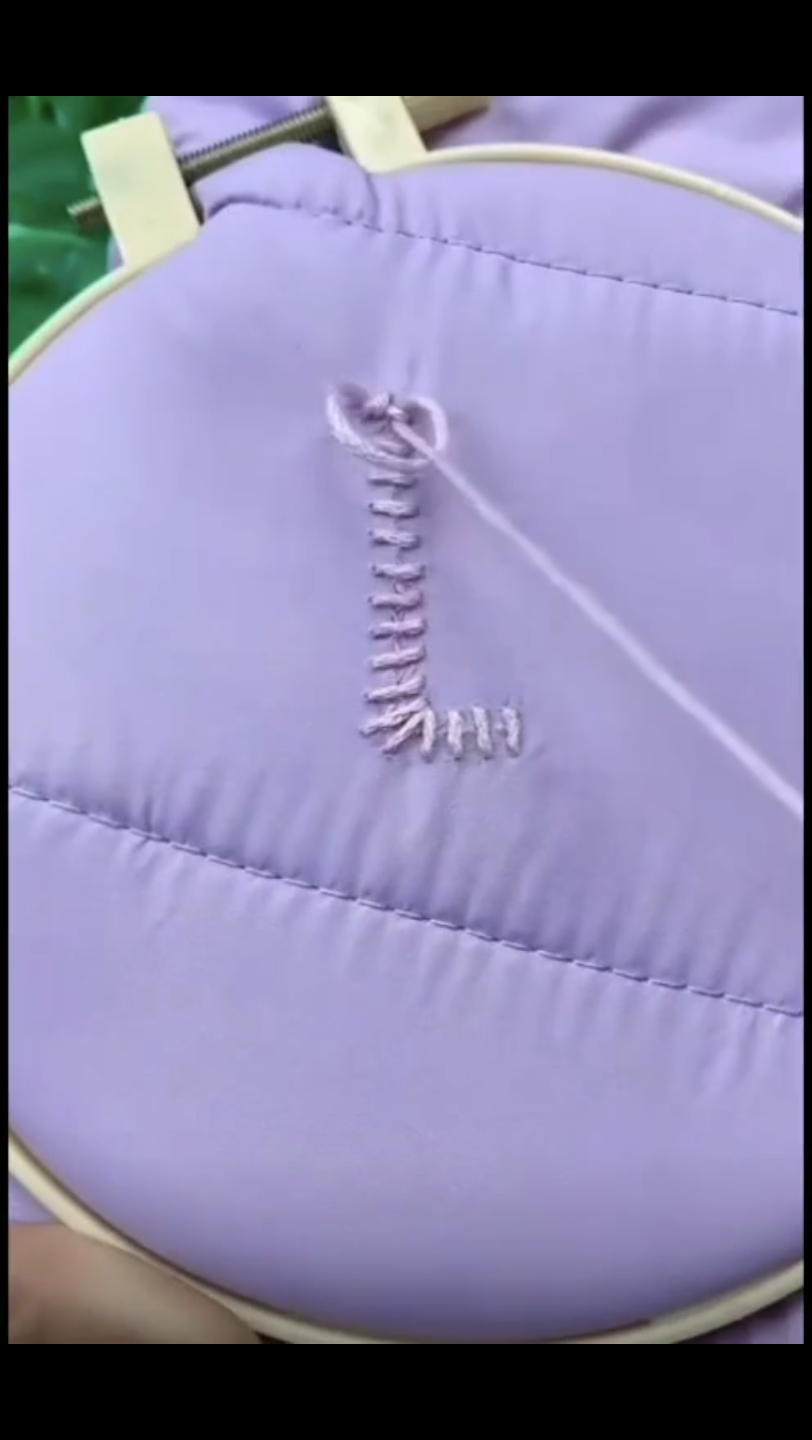 棉服不小心刮破了不要丢,这样补救,非常漂亮