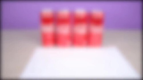 制作一艘配有直流电动机和罐子的迷你划艇机器人科学验科技小制作...