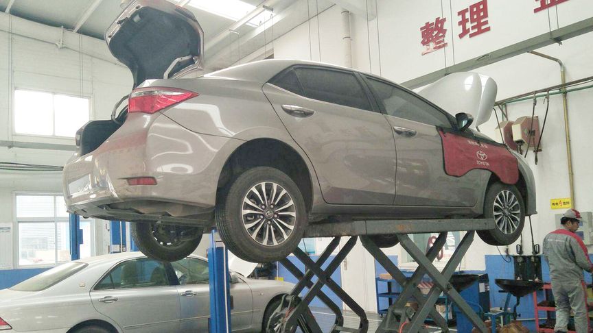 汽车不在4S店保养,配件损坏,4S店不担责任了,法院这么判的!