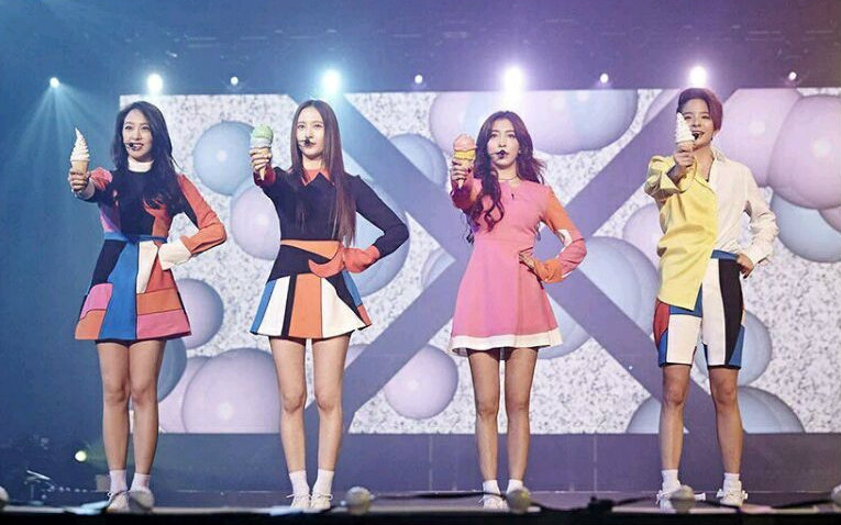 【完整中字】F(X)函数160分钟FX日本首场一巡演唱会f(x) DIMENSION ...