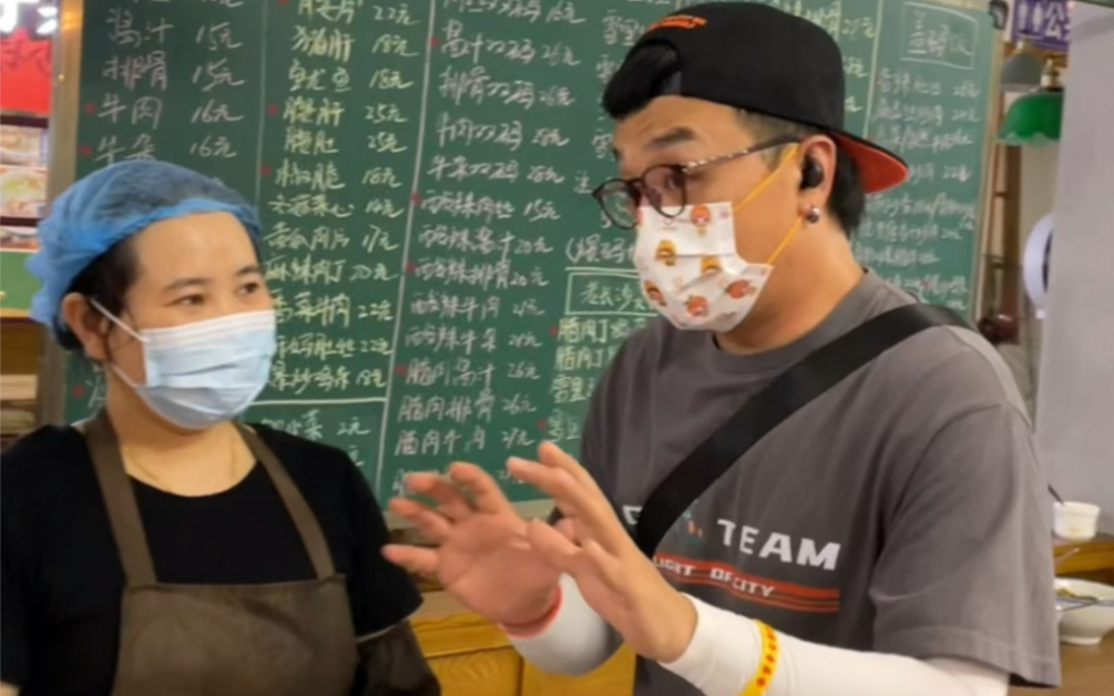 庆祝《湖南省社会信用条例》9月1日正式施行。天心区五一商圈开启“...