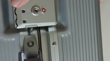 斐乐fila行李箱怎么改密码